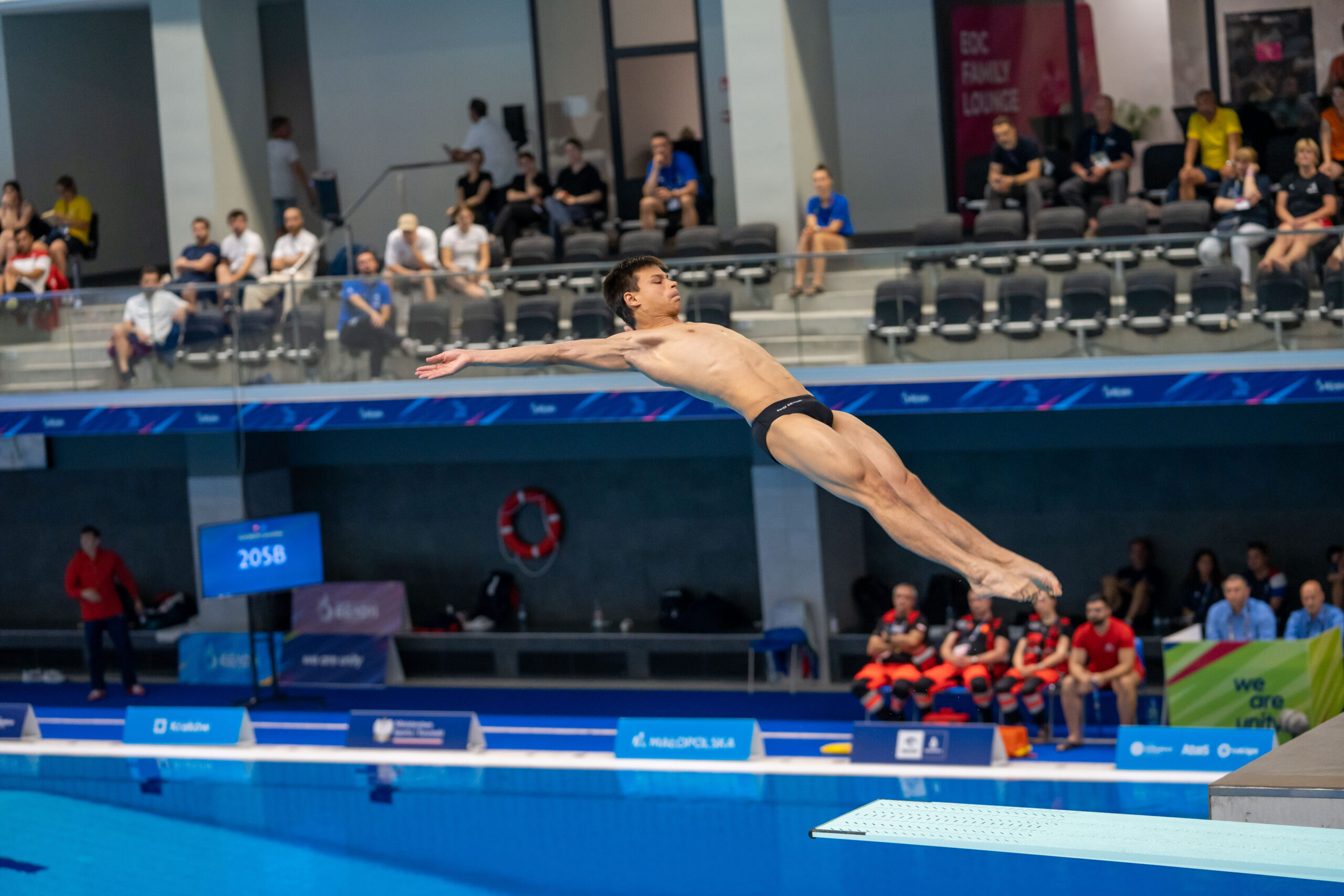 Finalqualifikationen für Michelle Heimberg und Jonathan Suckow vom 1-m ...